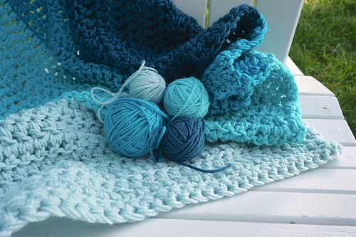 Ravelry: Cozy Welcome Blanket pattern by Maggie Haveman-Gould
