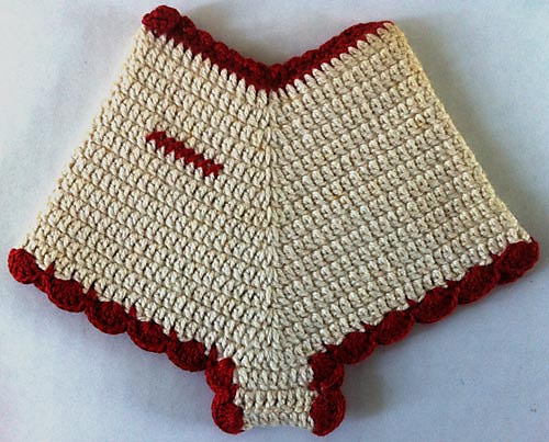 Ravelry: Vintage Redwork Potholders pattern by Maggie Weldon