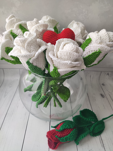 Ravelry: Roses pattern by Olga Filatova