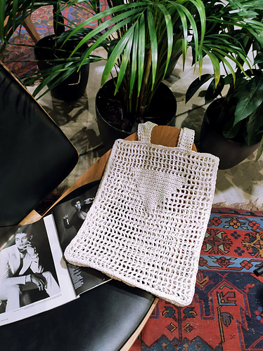 Ravelry: Prada Raffia tote pattern by Olga Filatova