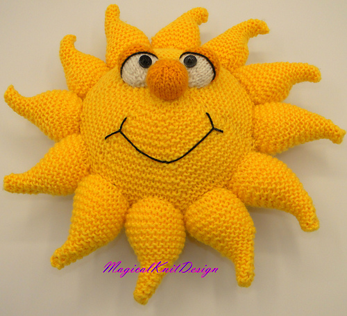 Ravelry: Smiling Sun pattern by Cristina Tonarelli