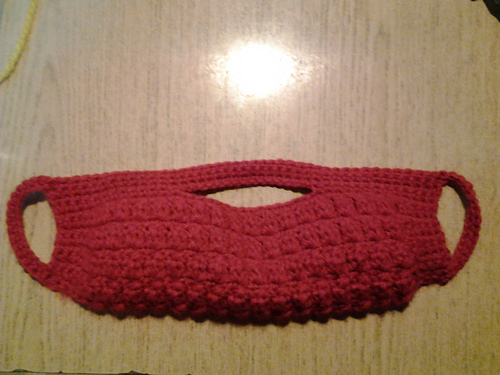 Ravelry: Bartmaske / beard mask pattern by Julia Marquardt