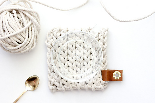 Ravelry: Clothesline Trivet pattern by Jess Coppom