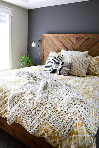 Ravelry: Sedona Fringed Throw pattern by Jess Coppom