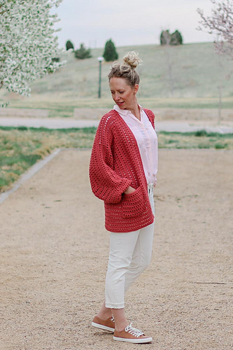 Ravelry: Day Date Cardigan pattern by Jess Coppom