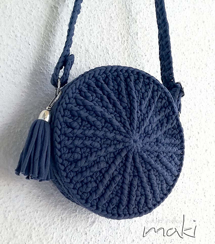 Ravelry: My round bag pattern by CraftyLady