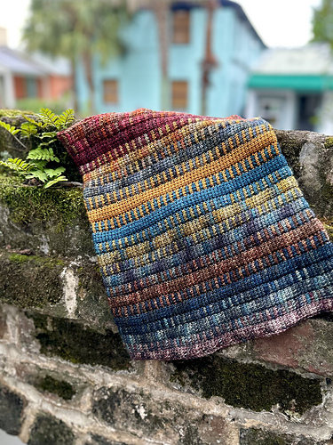 Ravelry: Faded Pathways Cowl (Advent) pattern by Mariana Muller