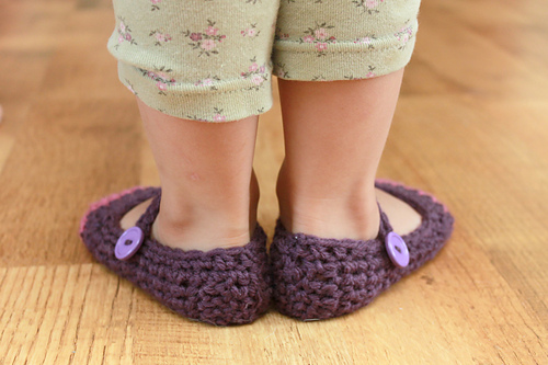 Ravelry: Chloe Pattern pattern by Mamachee