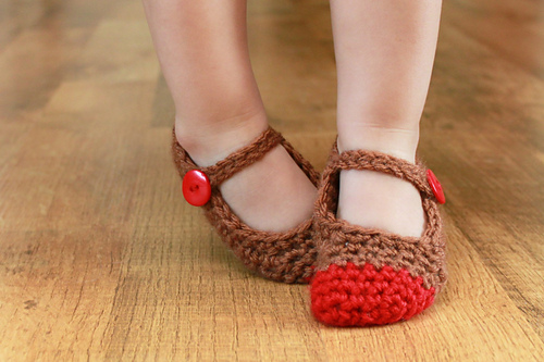 Ravelry: Chloe Pattern pattern by Mamachee