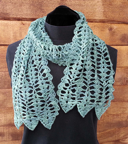 Ravelry: Ebb and Flow Scarf pattern by Andee Graves