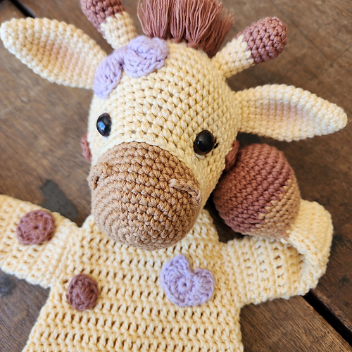 Ravelry: Melly Teddy Ragdoll Gillian Giraffe pattern by Melanie Grobler