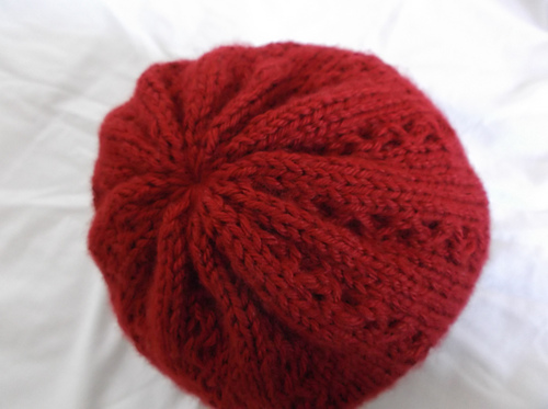 Ravelry: Gorro Granate pattern by Maria Yuste