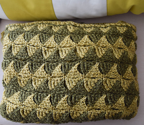 Ravelry: Throwback Throw pattern by Marie Segares