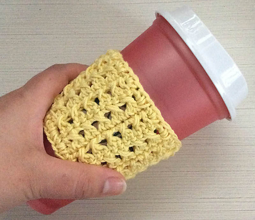 Ravelry: CDC Mug Hug pattern by Marie Segares