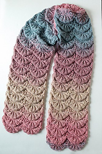 Ravelry: Symmetrical Scallops Scarf pattern by Marie Segares