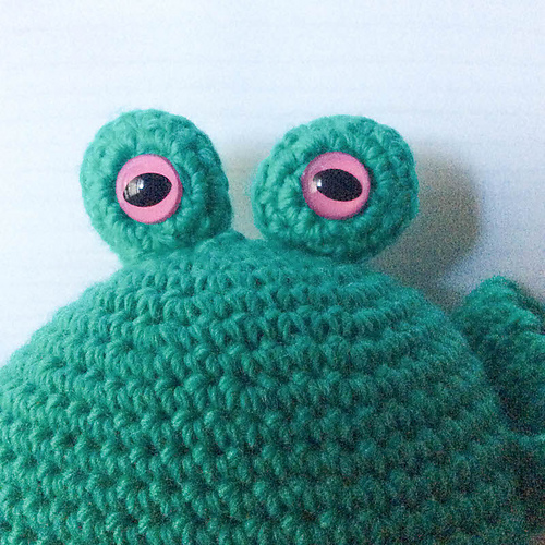 Ravelry: Frazier the Frog pattern by Marie Segares