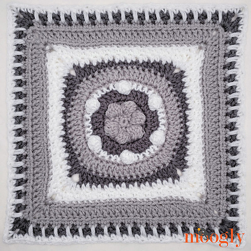 Ravelry: Pop Fidget Square pattern by Marie Segares