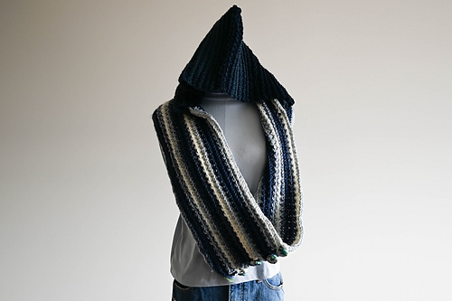 Ravelry: Convertible Hooded (Infinity) Scarf pattern by Marie Segares