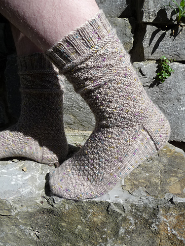 Ravelry: Rhombilie pattern by ela m.