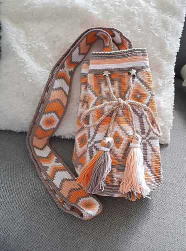 Ravelry: Mochila Bag pattern by Marion Verloop