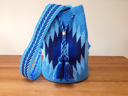 Ravelry: Mochila Ibu pattern by Marion Verloop