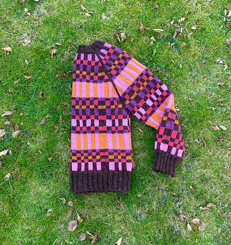 Ravelry: Yesterday Sweater pattern by Marita Clementz