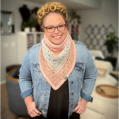Ravelry: Miranda Cowl pattern by Marly Bird and Robyn Chachula
