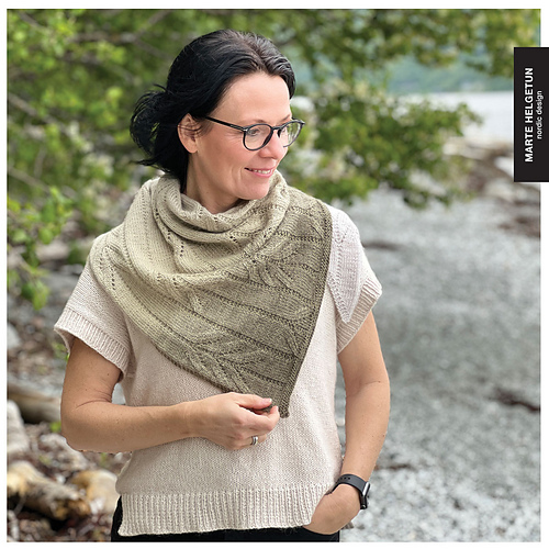 Ravelry: Fields of Gold Sjal pattern by Marte Helgetun