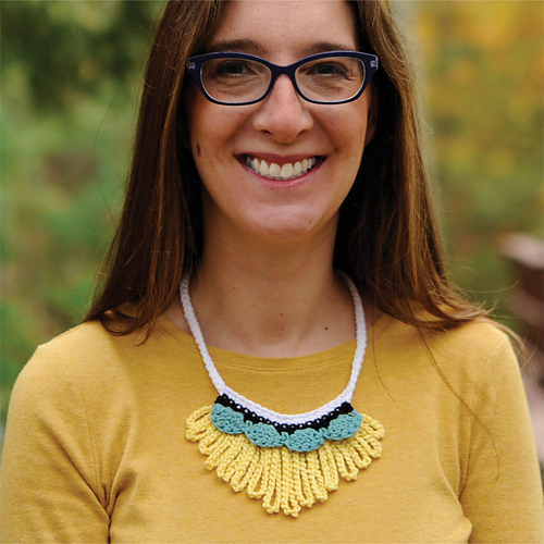Ravelry: Loopy Worsted Necklace pattern by Mary Beth Cryan