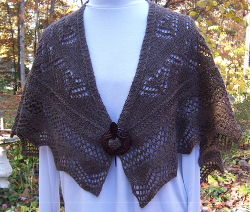 Ravelry: Hearts 'n' Hugs shawl pattern by Mary C. Gildersleeve
