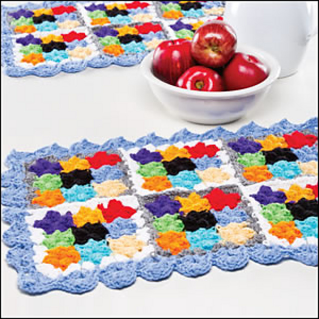 Ravelry: Yo-Yo Patchwork Place Mat pattern by Susan Solakian