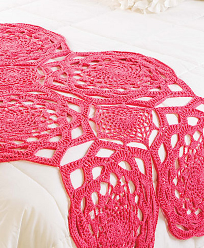 Ravelry: Rose Petals Bed Scarf pattern by Shannon Mullett-Bowlsby