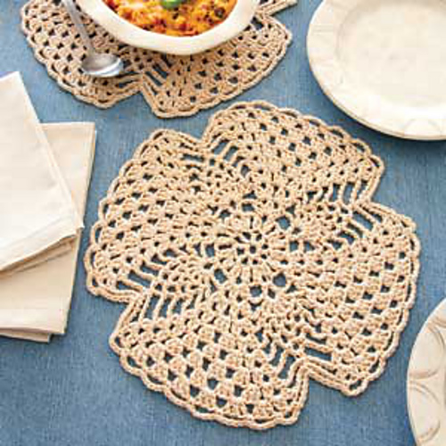 Ravelry: Pineapple Table Mat pattern by Cindy Adams