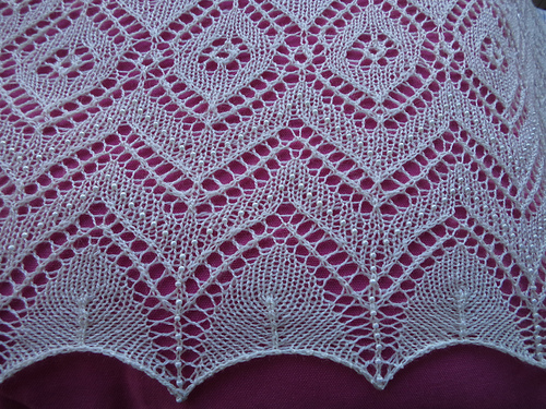 Ravelry: Rosebuds in Nice pattern by Maria Higgs