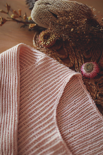 Ravelry: Nenya pattern by Marzena Kołaczek