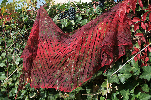 Ravelry: Vampirella pattern by Sue Berg