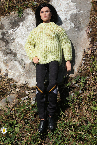 Ravelry: 1:6th scale Broken Rib Sweater pattern by Frances Powell