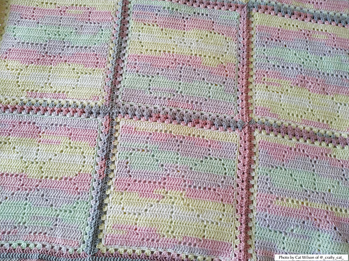 Ravelry: Crazy Daisy Blanket pattern by Becca Bomgardner