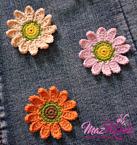 Ravelry: Dainty Daisy Appliques pattern by Maz Kwok