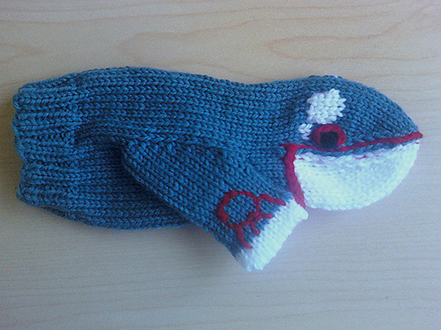 Ravelry: McLovin's Pokemon Kyogre Mitten