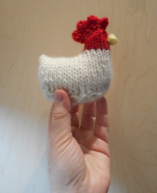 Ravelry: Tiny Chook pattern by Eva McDonald