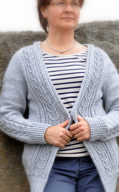 Ravelry: MeKos' light grey Aidez