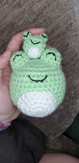 Ravelry: Simple Crochet Frog pattern by Megan L R