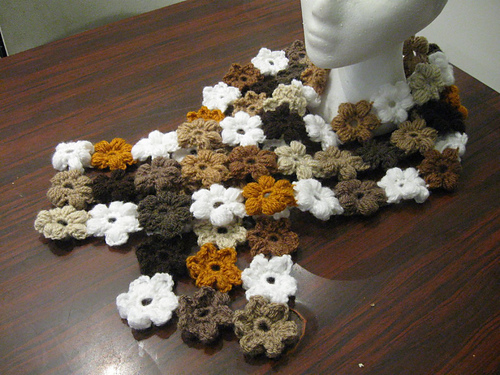 Ravelry: Puff Flower Scarf pattern by Meladoras Creations