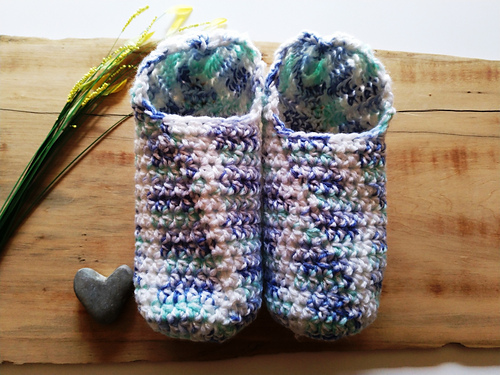 Ravelry: Pantoufle simple pattern by Mélanie Rioux