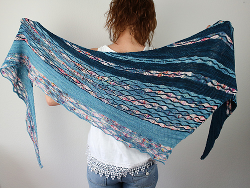 Ravelry: Girlfriend Shawl pattern by Melanie Mielinger