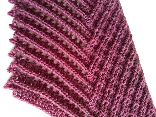 Ravelry: Macaw Wing pattern by Johanna Lindahl