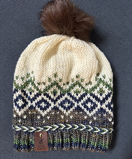 Ravelry: Stacking Diamonds Hat pattern by Meredith Haataja