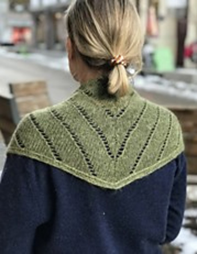 Ravelry: Fru Kvist Bandana pattern by Merete Norheim Strikkedesign