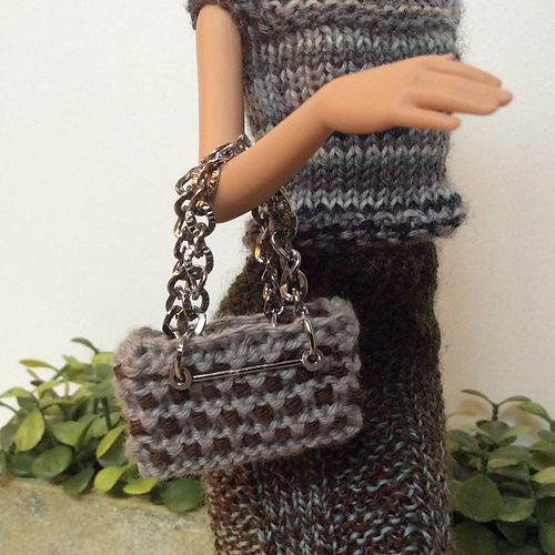 Ravelry: Barbie Doll Hand Bag I pattern by Kelly Kayfish